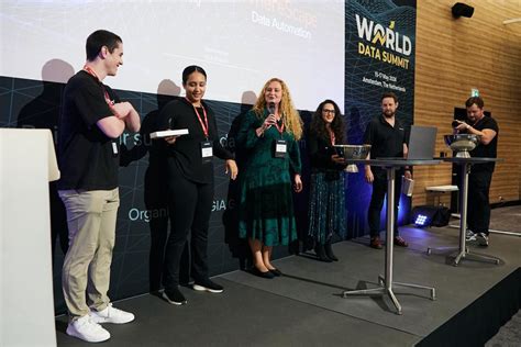 Worlddatasummit Dataliteracy Businessanalytics Datagovernance