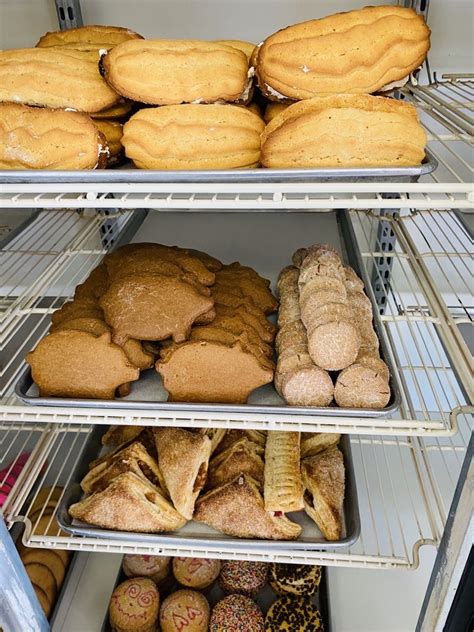 Tlaxcala Bakery Updated May 2024 134 Photos And 17 Reviews 3174 W