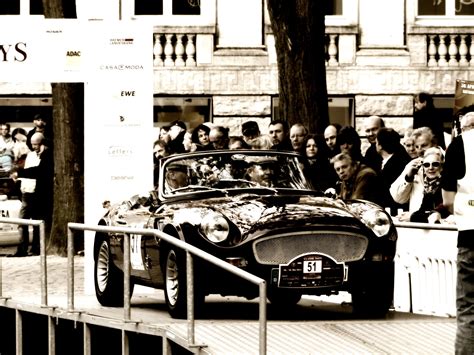 무료 이미지 검정색과 흰색 도로 거리 차량 단색화 스포츠카 빈티지 자동차 옛 타이머 역사 권위 있는 랠리 경주 용 자동차 흑백 사진