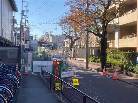 東村山都市観察日記 On Twitter 国分寺線鷹の台駅前ロータリー、西半分が仕上がったため動線が変更され東半分の工事が始まりました