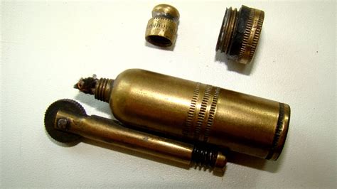 продам бензиновую зажигалку времен войны купля продажа военного