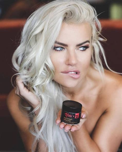 Holly Barker Nude OnlyFans Leaked Nudes