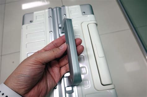 강민경 캐리어로 유명한 리드볼트 장점 And 단점20인치 기내용 여행용 캐리어 네이버 블로그