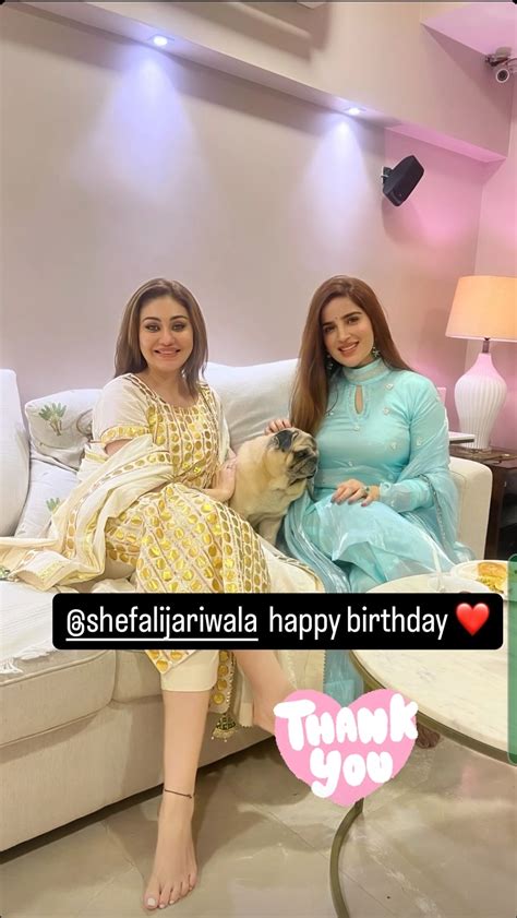 Shefali Zariwalas Feet