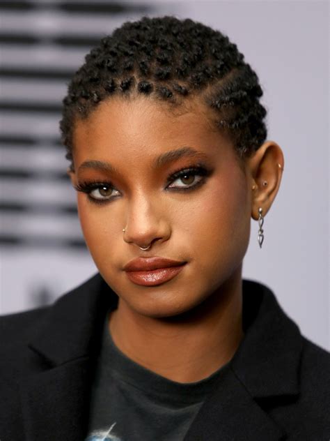 Summary Willow Smith Turns 18 Here Are Her Top Fashion And Beauty Moments
