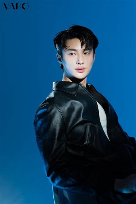 Byeon Woo Seok Wallpapers Top Free Byeon Woo Seok Backgrounds Wallpaperaccess