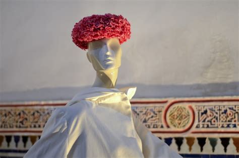 La Chilaba Y La Bata De Cola Se Funden En Marrakech