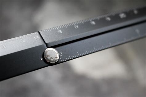 Midori Aluminium Ruler Extending Black Flywheel