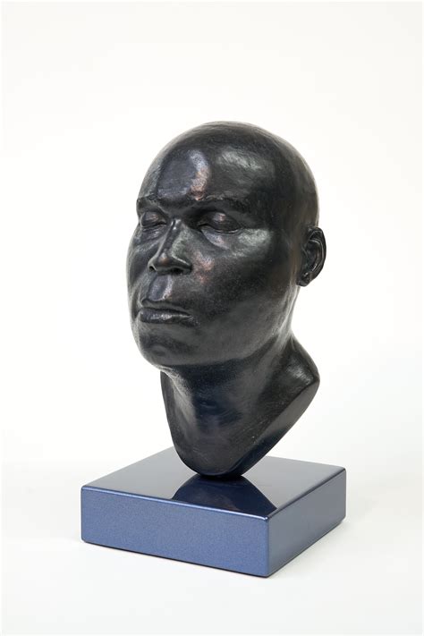 Head Series Thomas J Price