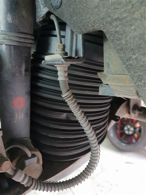 체어맨w 4륜 에어eas쇼바 교체작업 장안동카센터 자동차정비 네이버 블로그