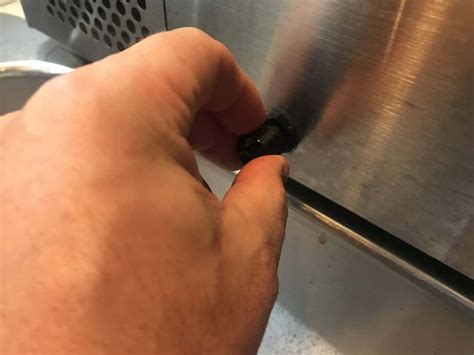 How To Clean A Countertop Ice Maker Guide With Photos