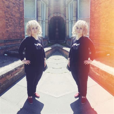 Ootd Embracing My Curves Moonlight Mel