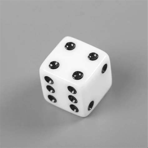 Кубик для игры в кости: Бросьте кубик 🎲