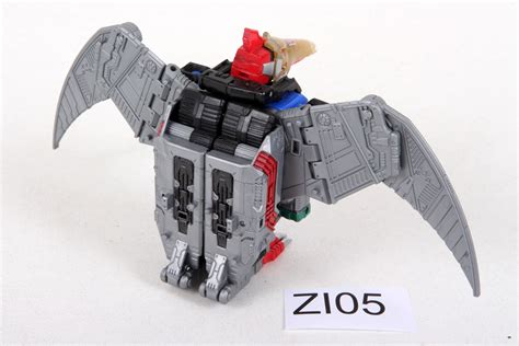 Complete Transformers® Generations Power Of The Primes Deluxe Class Dinobot Swoop Sku 364317