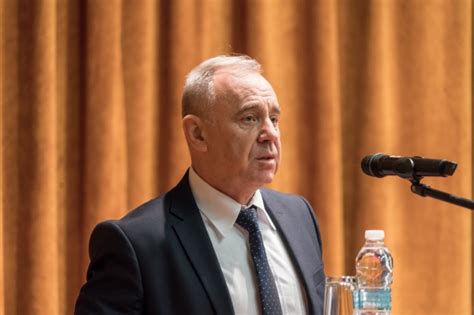 Министър Маринов представи новия ректор на Академията на МВР България