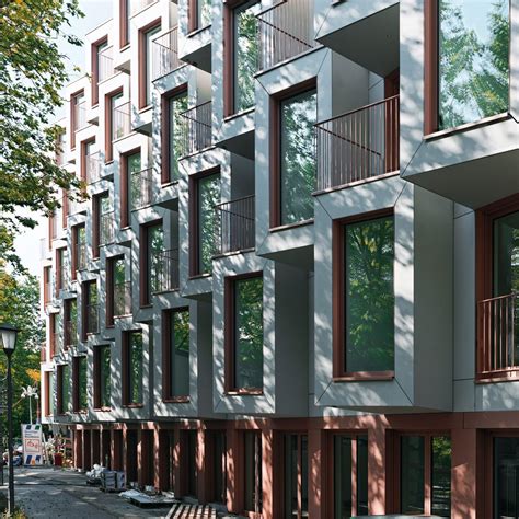 Corstorphine And Wright Carves Scoop Into London Office Facade