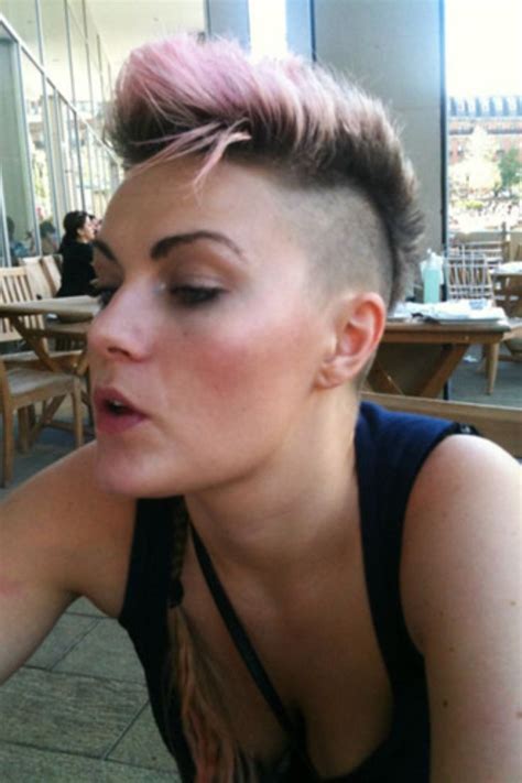 Pin By Luciano Artes On Cabelos Curtos Shorts Hair In 2024 Buzzed