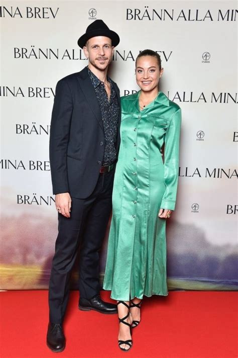 Bränn Alla Mina Brev Burn All My Letters World P Tumbex