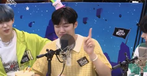 감동 받으면 웃으면서 우는 18살 갓기 신인 남돌 인스티즈 Instiz 이슈 카테고리