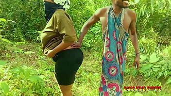 Amateur Bbw College Hot Babe On Outdoor Bush Sex During Vacation We Went For College Vacation