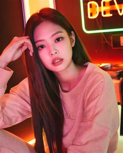 Jennie Facts
