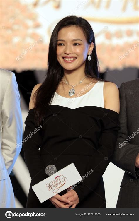 Taiwanese Actress Shu Poses Press Conference Her Movie Best Friends