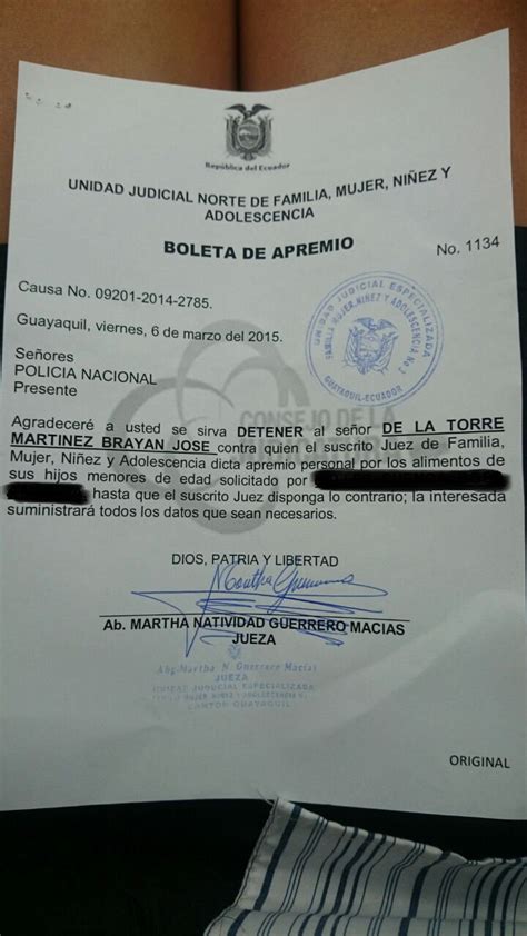Jugador De Barcelona Tiene Orden De Arresto La República Ec