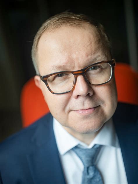 Yliopisto Rokkaa Timanttisesti Lut Yliopiston Rehtorilla Juha Matti