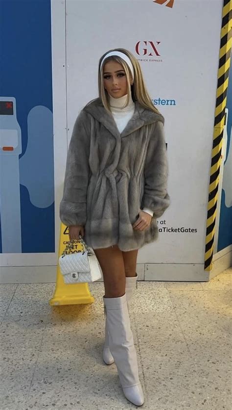 Crystal In Her Fur Coat Rsfwfurfetish