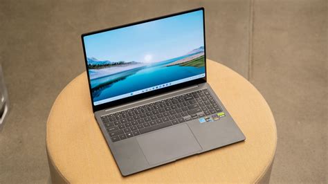 Samsung Galaxy Book 3 (Ultra): Schlank mit performanter Hardware
