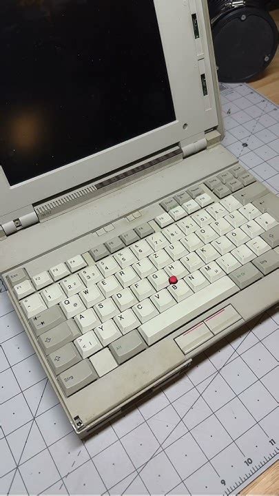Retro Tech Exploration Rare Cream Colored Thinkpad 700c Youtube