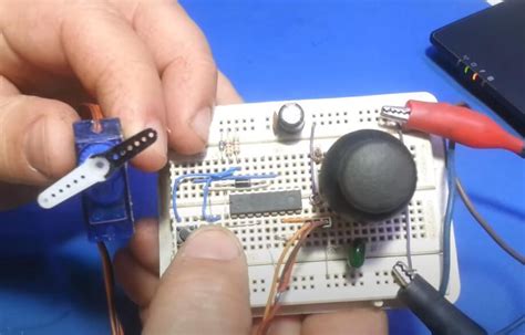 COMO PROGRAMAR MICROCONTROLADORES PIC PARTE Details Hackaday Io