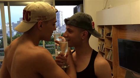 Verdaderos Aficionados Primera Vez Fotos