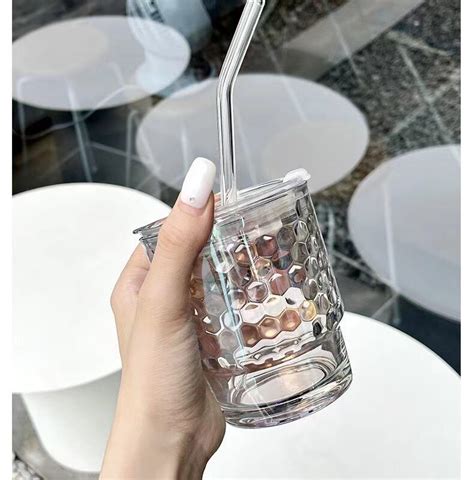 뚜껑이 달린 테이크아웃 커피 바 스트라이프 유리컵 빨대 거품 차 주스 맥주 캔 모카 밀크 주방 액세서리 375ml Aliexpress