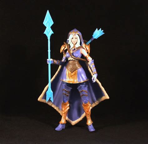 She S Fantastic League Of Legends Ashe