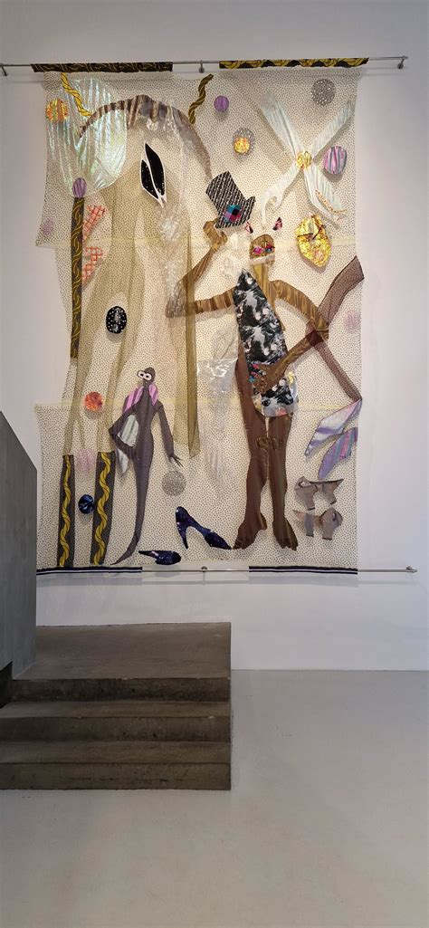 Нити Масштабная экспозиция занимает 3 этажа и является настоящей одой ручному труду