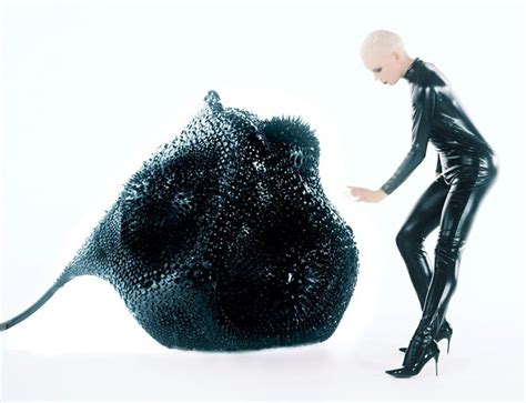 Shape Shifting Cypher Sculpture By Ozel Office Is Controlled By Motion