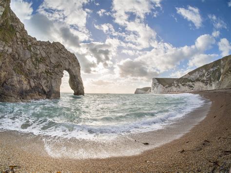무료 이미지 바닷가 경치 바다 연안 모래 록 대양 구름 육지 웨이브 휴가 낭떠러지 후미 만 지역 자료 물줄기 곶 지형 바람 파도
