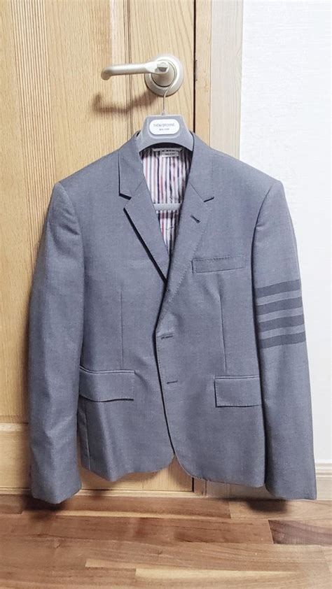 톰브라운 정장 팝니다 정품 텍 인증 헬로마켓