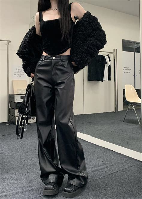 폴시띠아 2color 가을 하이웨스트 레더 롱 와이드팬츠 캐주얼 복고 학생룩 S~l까지 빅사이즈 가죽바지 인조가죽 포켓 힙한 Mz 캠퍼스룩 여친룩 데이트룩 일상룩 데일리룩