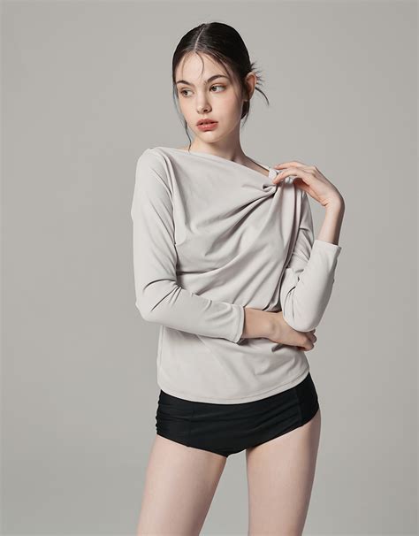 샬롯 드레이프 보트넥 래쉬가드 Cream 감도 깊은 취향 셀렉트샵 29cm