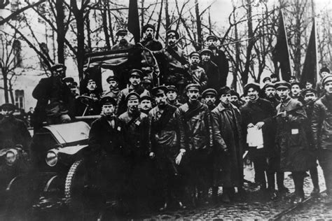 A 100 Años De La Revolución Rusa Sólo Quedan Mafiosos Millonarios Y