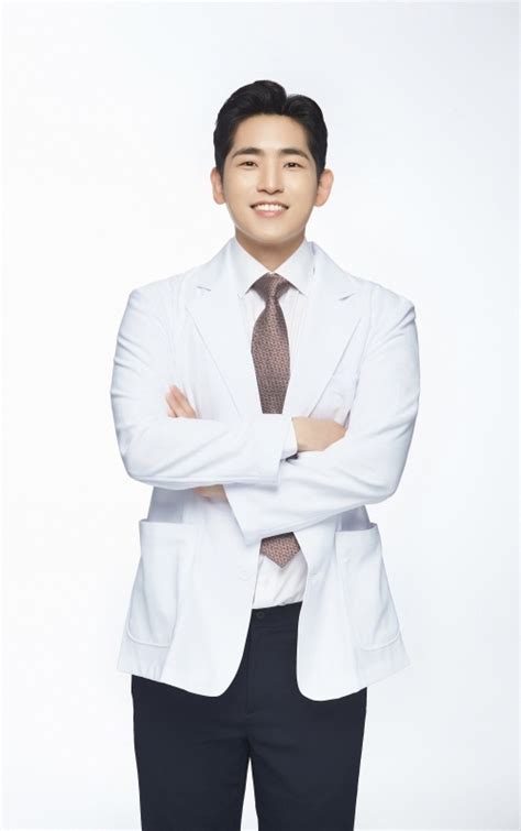 V헬스 전체 임플란트 의료진 경험이 중요해