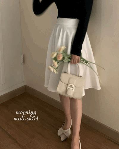 미디기장로맨틱무드 모닝 미디 모던 A라인 뒷밴딩 스커트 2color 에이블리