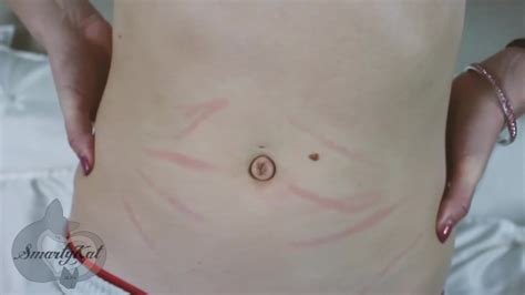 Innie To Outie Effortlessly Belly Button Play