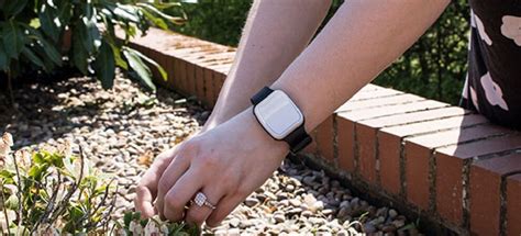 Fall Detection Devices For The Elderly Lifeline24