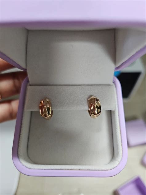 골든듀 벨리 로골 귀걸이 판매해요 당근 중고거래