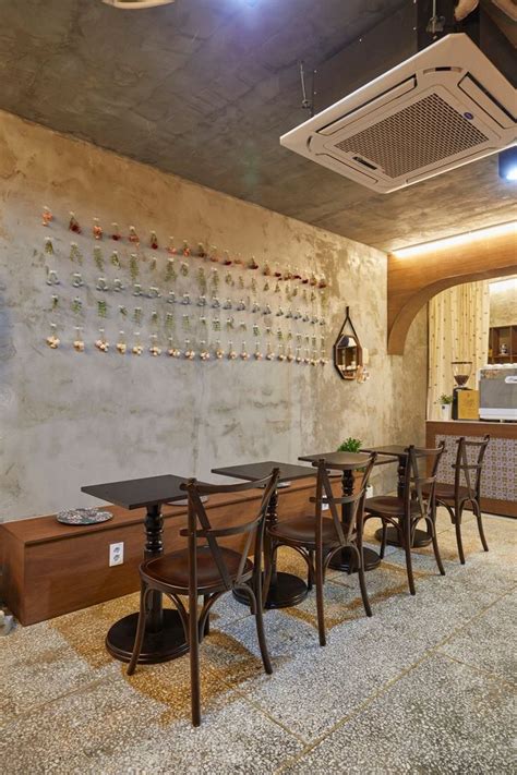 빈티지 컨셉의 아늑한 분위기 10평 카페 인테리어 비용