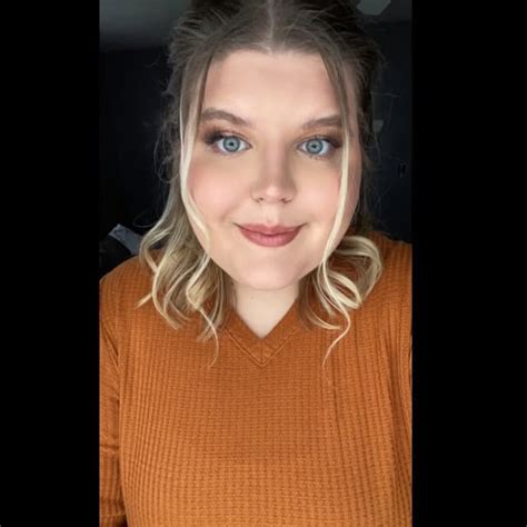 Emma Miles 🐘 Emmamiles • Threads Say More