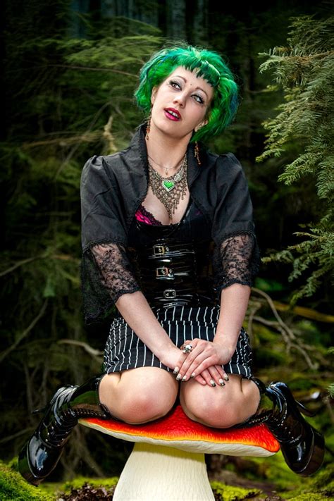 Alice And The Magic Mushroom By Dundeephotographics Ephotozine